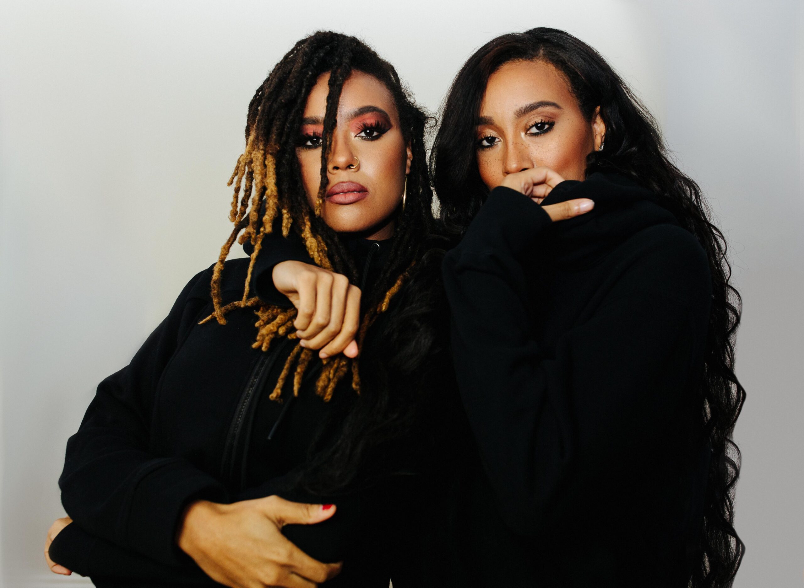 Twins That Cook - Billy Hendrix Management (BHX)